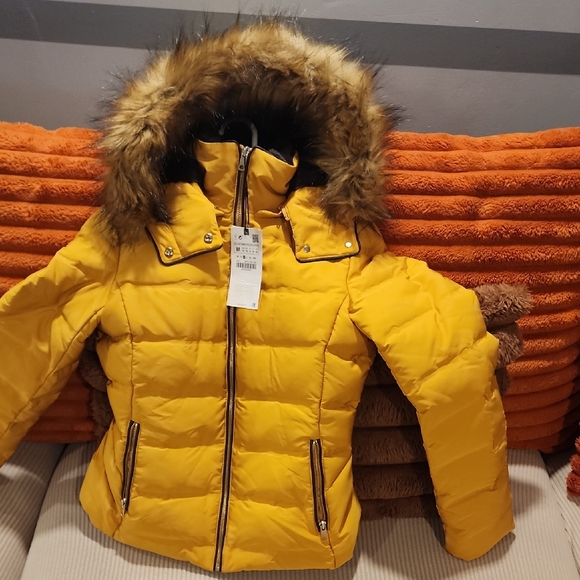 Zara | Jackets & Coats | Zara Mustard Puffer Jacket With Faux Fur Trim ...